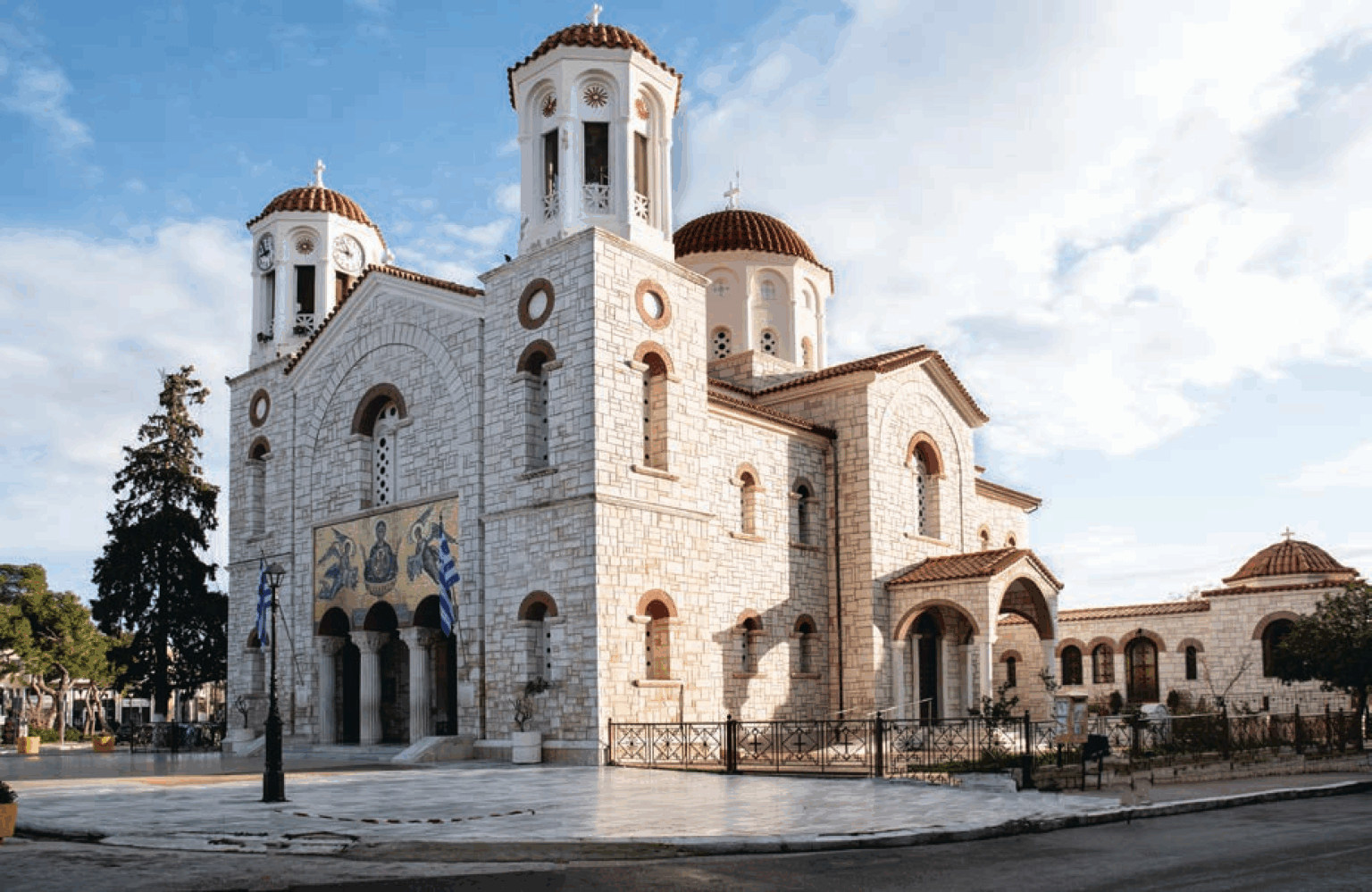 Ιερός Ναός Ζωοδόχου Πηγής - Κοινωφελές Ίδρυμα Αθανασίου & Μαρίνας Μαρτίνου